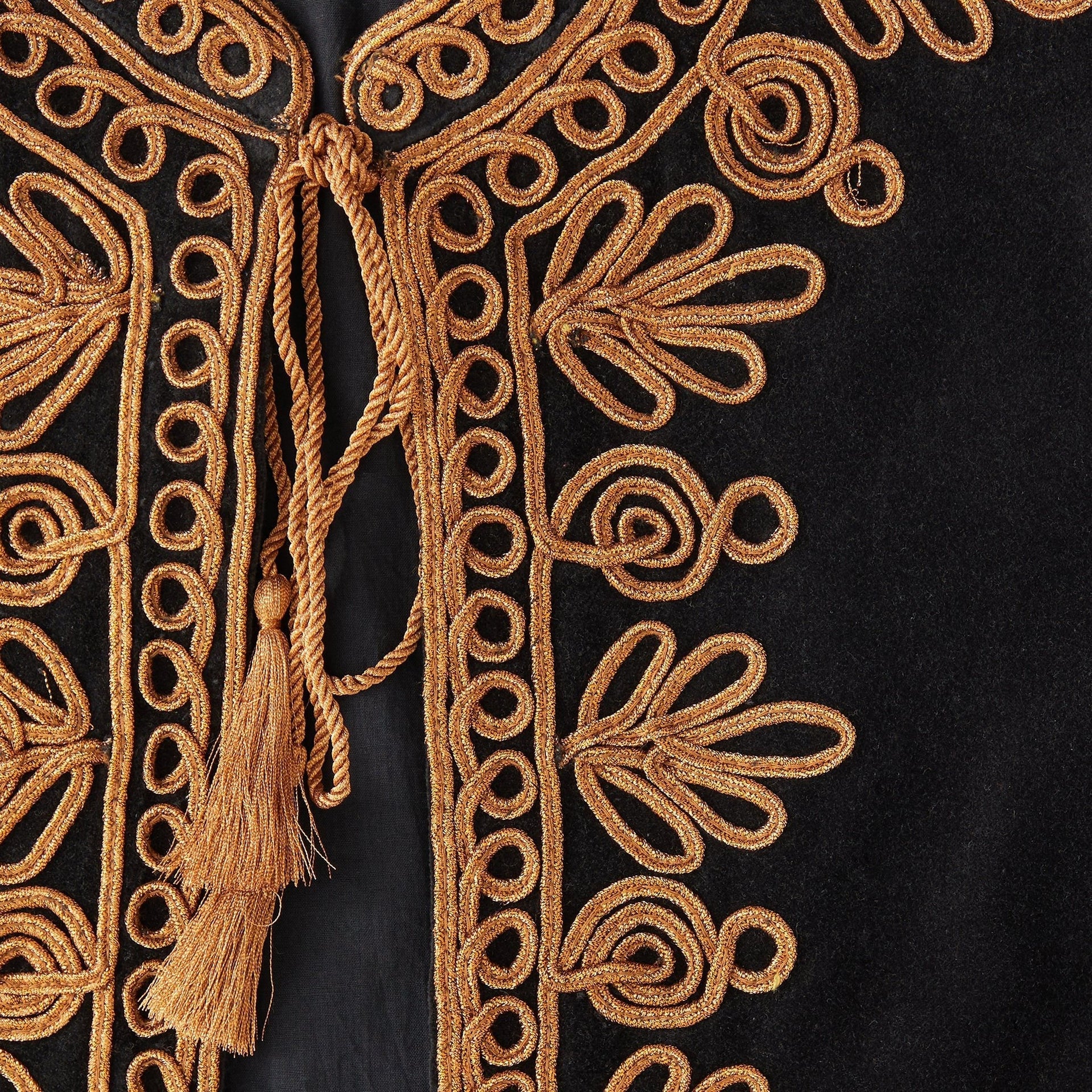 J. Peterman - Vintage-Inspired, Apparel & Accessories, Collectibles ...